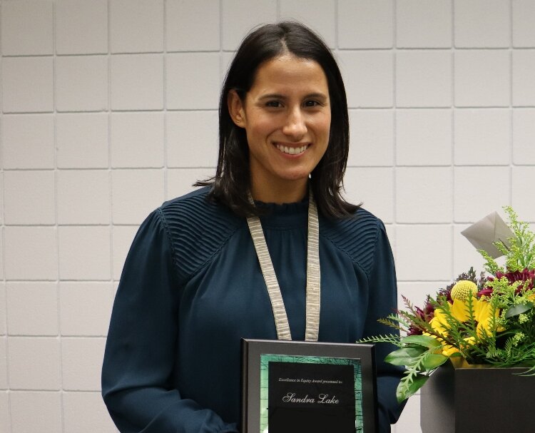Health worker honored with 2021 Excellence in Equity Award – The Lakeshore